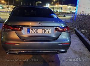 Pelēks Mercedes-Benz E-Class 2023 Tallina, ar dzinēja tilpumu 2.00 L un nobraukumu 27 tūkst. km par 42224 €, foto 13 vietnē AUTOMOTO.COM.LV