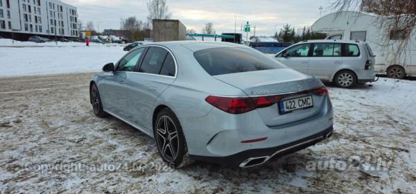 Pelēks Mercedes-Benz E-Class 2025 Tartu, ar dzinēja tilpumu 2.00 L un nobraukumu 15 tūkst. km par 66900 €, foto 7 vietnē AUTOMOTO.COM.LV