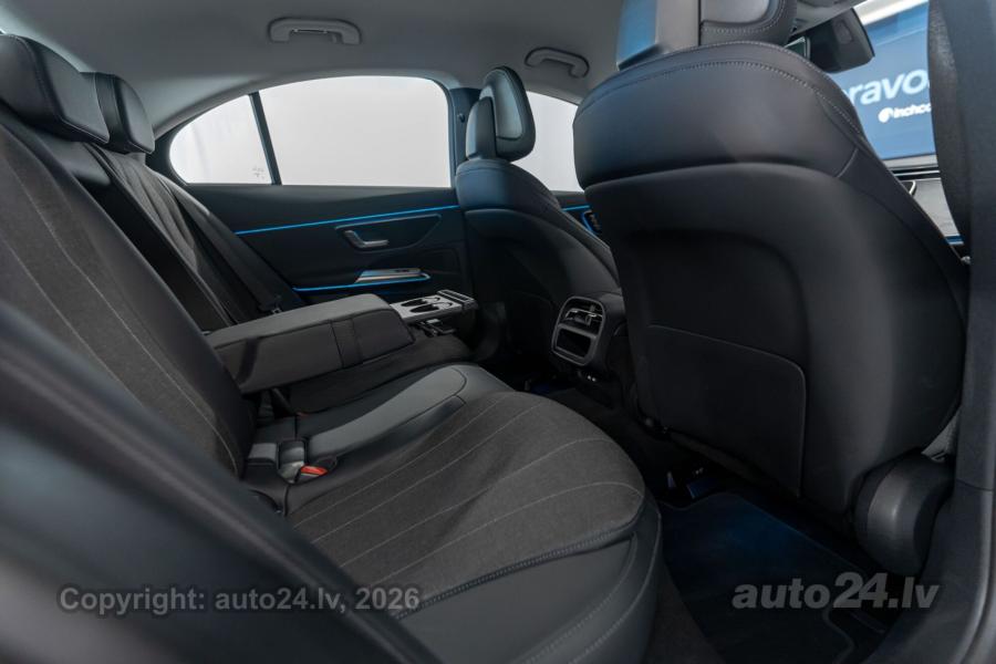 Grey Mercedes-Benz E-Class 2025 in Tallinn, with an engine capacity of 2.00 L and mileage of 14 thousand km for 48900 €, photo 10 on AUTOMOTO.COM.LV
