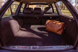 Pelēks Mercedes-Benz E-Class 1995 Tallina, ar dzinēja tilpumu 3.20 L un nobraukumu 350 tūkst. km par 9000 €, foto 12 vietnē AUTOMOTO.COM.LV