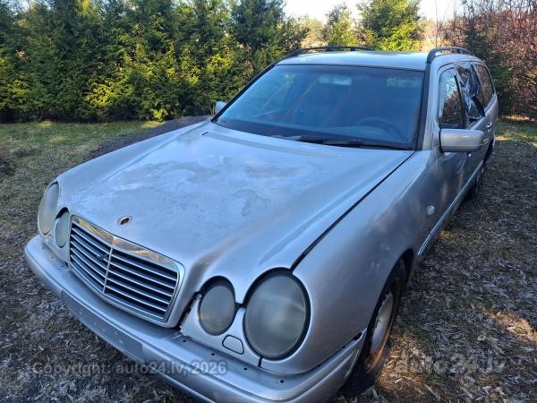 Pelēks Mercedes-Benz E-Class 1998 Tallina, ar dzinēja tilpumu 2.90 L un nobraukumu 350 tūkst. km par 1300 €, foto 5 vietnē AUTOMOTO.COM.LV