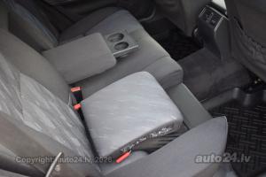 Pelēks Mercedes-Benz E-Class 2000 Tartu, ar dzinēja tilpumu 2.20 L un nobraukumu 393 tūkst. km par 3350 €, foto 11 vietnē AUTOMOTO.COM.LV