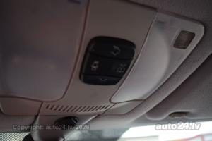 Pelēks Mercedes-Benz E-Class 2000 Tartu, ar dzinēja tilpumu 2.20 L un nobraukumu 393 tūkst. km par 3350 €, foto 18 vietnē AUTOMOTO.COM.LV