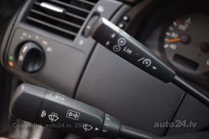 Pelēks Mercedes-Benz E-Class 2000 Tartu, ar dzinēja tilpumu 2.20 L un nobraukumu 393 tūkst. km par 3350 €, foto 19 vietnē AUTOMOTO.COM.LV
