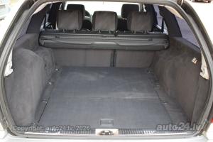 Pelēks Mercedes-Benz E-Class 2000 Tartu, ar dzinēja tilpumu 2.20 L un nobraukumu 393 tūkst. km par 3350 €, foto 21 vietnē AUTOMOTO.COM.LV