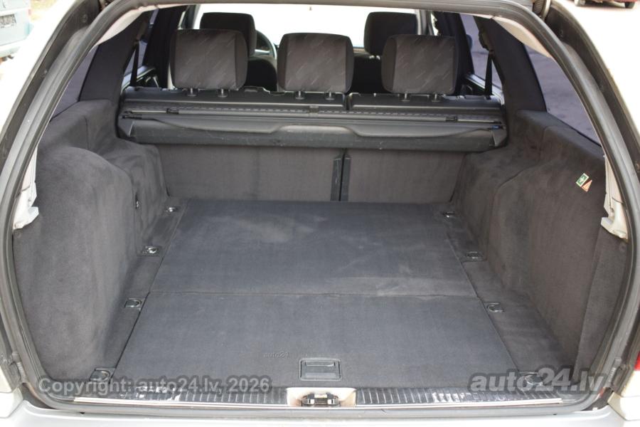 Pelēks Mercedes-Benz E-Class 2000 Tartu, ar dzinēja tilpumu 2.20 L un nobraukumu 393 tūkst. km par 3350 €, foto 21 vietnē AUTOMOTO.COM.LV