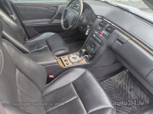 Grey Mercedes-Benz E-Class 2002 in Tallinn, with an engine capacity of 2.80 L and mileage of 0 thousand km for 2800 €, photo 1 on AUTOMOTO.COM.LV