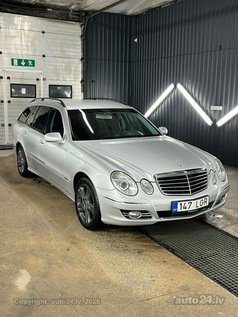 Grey Mercedes-Benz E-Class 2003 in Tallinn, with an engine capacity of 3.20 L and mileage of 429 thousand km for 2500 €, photo 1 on AUTOMOTO.COM.LV