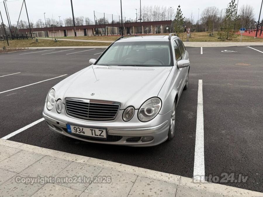 Grey Mercedes-Benz E-Class 2004 in Tallinn, with an engine capacity of 2.70 L and mileage of 304 thousand km for 2300 €, photo 1 on AUTOMOTO.COM.LV