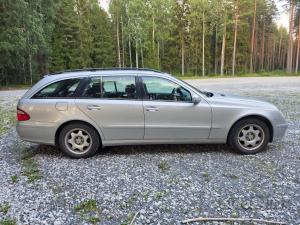 Pelēks Mercedes-Benz E-Class 2004 Tartu, ar dzinēja tilpumu 2.10 L un nobraukumu 360 tūkst. km par 2890 €, foto 4 vietnē AUTOMOTO.COM.LV