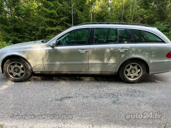 Pelēks Mercedes-Benz E-Class 2004 Pelva, ar dzinēja tilpumu 2.10 L un nobraukumu 270 tūkst. km par 1300 €, foto 3 vietnē AUTOMOTO.COM.LV