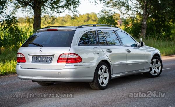 Pelēks Mercedes-Benz E-Class 2004 Paide, ar dzinēja tilpumu 3.20 L un nobraukumu 400 tūkst. km par 5190 €, foto 7 vietnē AUTOMOTO.COM.LV