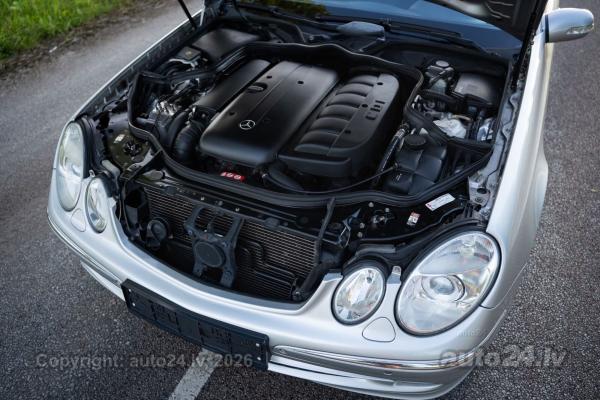 Pelēks Mercedes-Benz E-Class 2004 Paide, ar dzinēja tilpumu 3.20 L un nobraukumu 400 tūkst. km par 5190 €, foto 10 vietnē AUTOMOTO.COM.LV