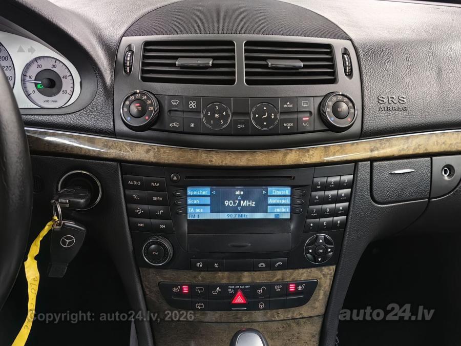 Pelēks Mercedes-Benz E-Class 2005 Viljandi, ar dzinēja tilpumu 2.10 L un nobraukumu 189 tūkst. km par 5490 €, foto 11 vietnē AUTOMOTO.COM.LV
