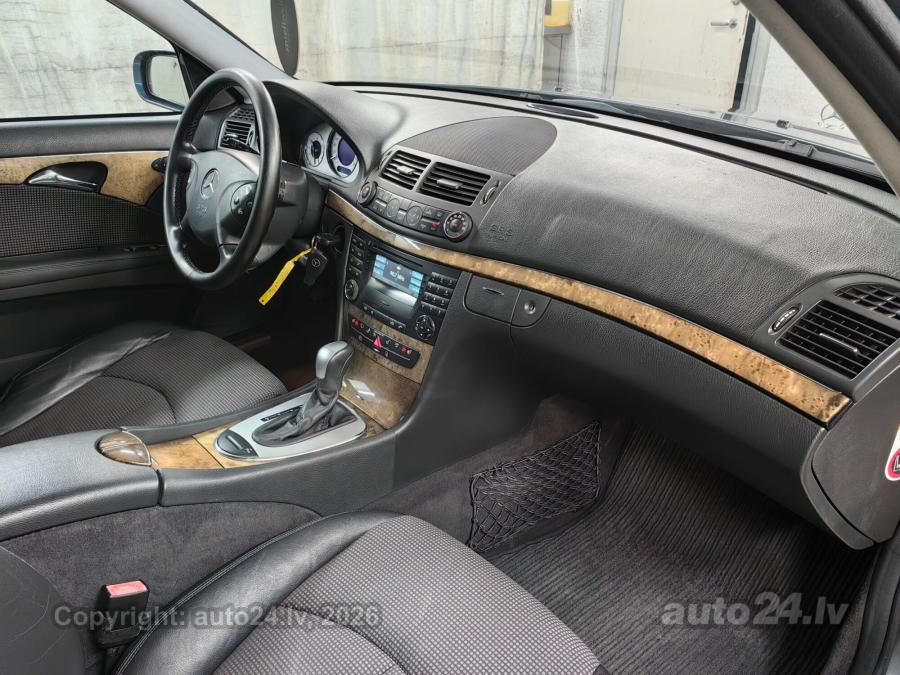 Pelēks Mercedes-Benz E-Class 2005 Viljandi, ar dzinēja tilpumu 2.10 L un nobraukumu 189 tūkst. km par 5490 €, foto 16 vietnē AUTOMOTO.COM.LV