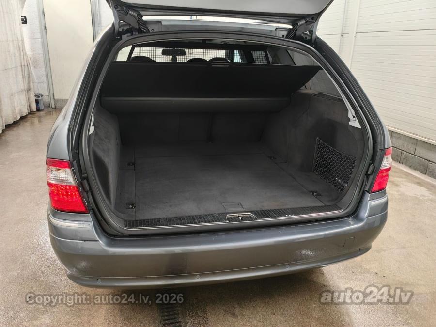 Pelēks Mercedes-Benz E-Class 2005 Viljandi, ar dzinēja tilpumu 2.10 L un nobraukumu 189 tūkst. km par 5490 €, foto 18 vietnē AUTOMOTO.COM.LV