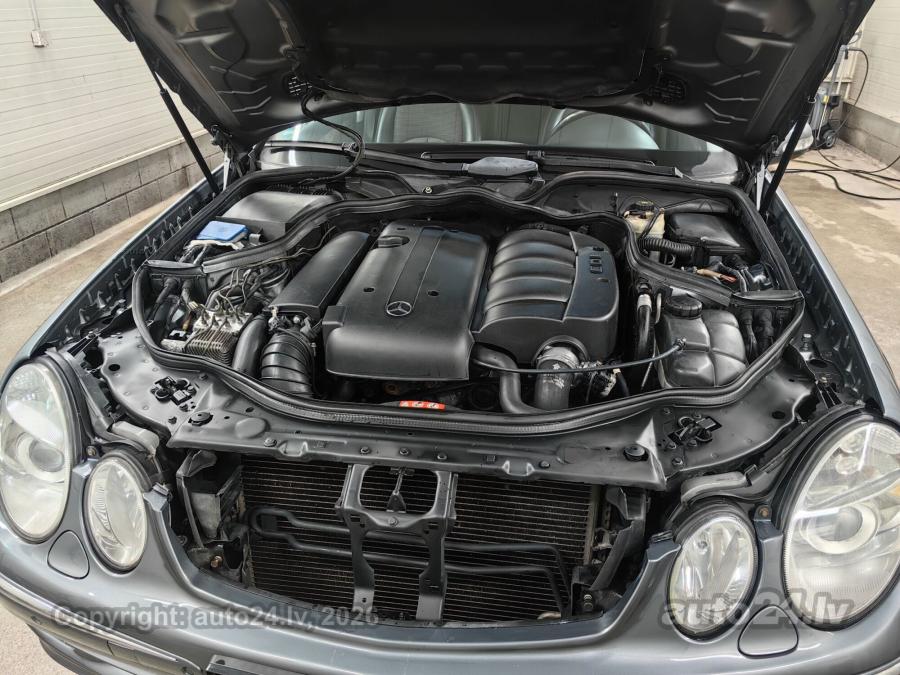 Pelēks Mercedes-Benz E-Class 2005 Viljandi, ar dzinēja tilpumu 2.10 L un nobraukumu 189 tūkst. km par 5490 €, foto 20 vietnē AUTOMOTO.COM.LV