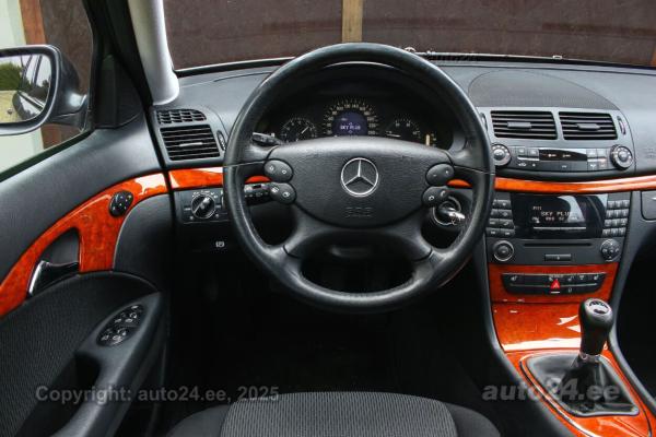 Pelēks Mercedes-Benz E-Class 2006 Viljandi, ar dzinēja tilpumu 2.10 L un nobraukumu 276 tūkst. km par 5890 €, foto 7 vietnē AUTOMOTO.COM.LV