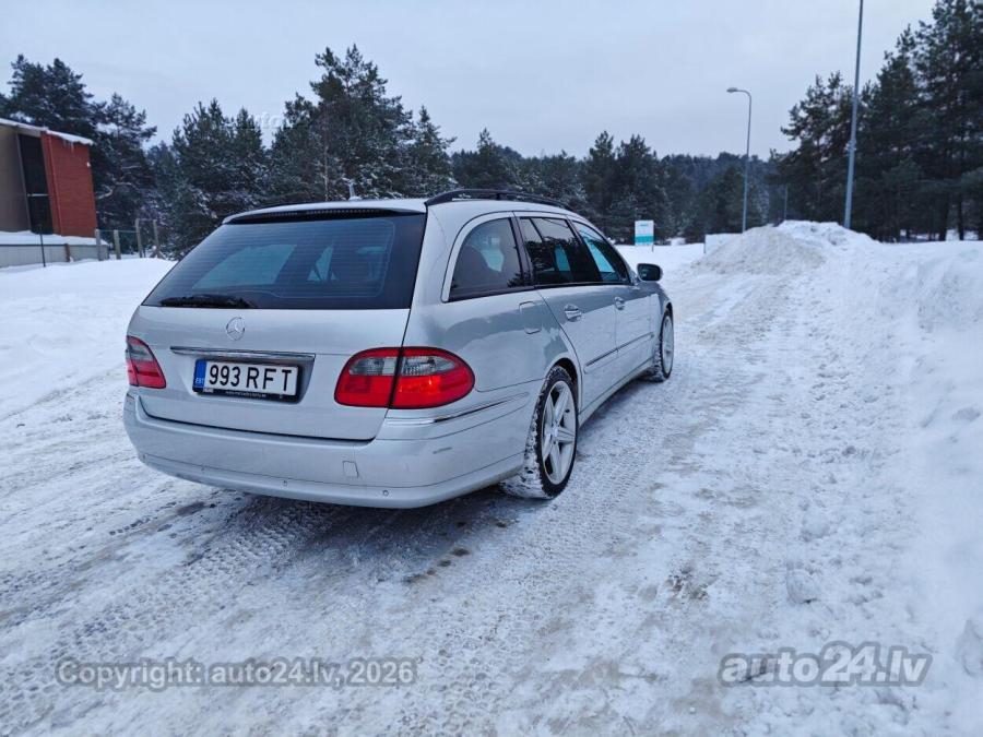 Pelēks Mercedes-Benz E-Class 2006 Tallina, ar dzinēja tilpumu 3.00 L un nobraukumu 374 tūkst. km par 3150 €, foto 4 vietnē AUTOMOTO.COM.LV
