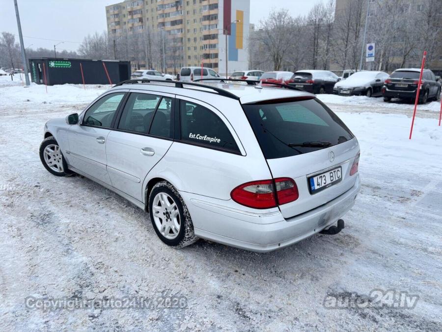 Pelēks Mercedes-Benz E-Class 2006 Tallina, ar dzinēja tilpumu 3.00 L un nobraukumu 394 tūkst. km par 2499 €, foto 2 vietnē AUTOMOTO.COM.LV