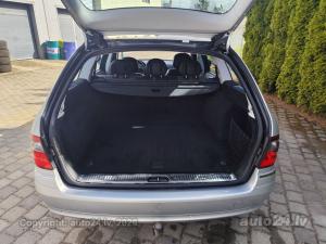 Pelēks Mercedes-Benz E-Class 2006 Paide, ar dzinēja tilpumu 3.00 L un nobraukumu 288 tūkst. km par 6990 €, foto 10 vietnē AUTOMOTO.COM.LV