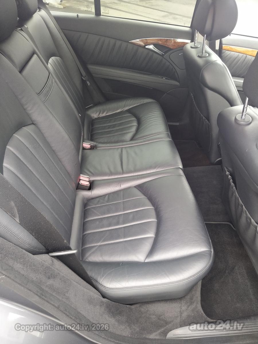 Grey Mercedes-Benz E-Class 2006 in Tallinn, with an engine capacity of 3.00 L and mileage of 176 thousand km for 8000 €, photo 12 on AUTOMOTO.COM.LV