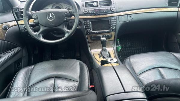 Pelēks Mercedes-Benz E-Class 2007 Viljandi, ar dzinēja tilpumu 3.00 L un nobraukumu 0 tūkst. km par 4499 €, foto 2 vietnē AUTOMOTO.COM.LV