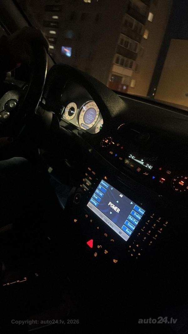 Pelēks Mercedes-Benz E-Class 2007 Viljandi, ar dzinēja tilpumu 3.00 L un nobraukumu 0 tūkst. km par 4499 €, foto 3 vietnē AUTOMOTO.COM.LV
