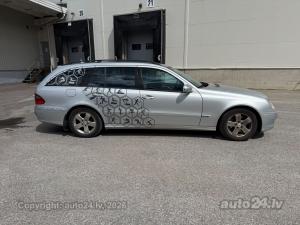 Pelēks Mercedes-Benz E-Class 2007 Tallina, ar dzinēja tilpumu 3.50 L un nobraukumu 303 tūkst. km par 2500 €, foto 6 vietnē AUTOMOTO.COM.LV