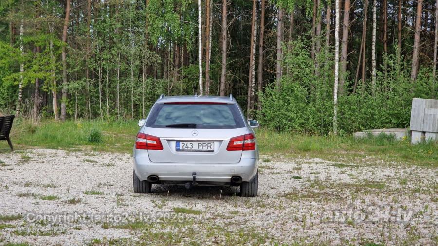 Grey Mercedes-Benz E-Class 2010 in Tallinn, with an engine capacity of 3.00 L and mileage of 439 thousand km for 5500 €, photo 6 on AUTOMOTO.COM.LV