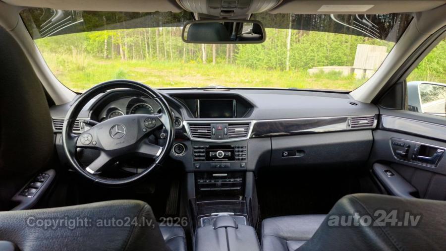 Grey Mercedes-Benz E-Class 2010 in Tallinn, with an engine capacity of 3.00 L and mileage of 439 thousand km for 5500 €, photo 12 on AUTOMOTO.COM.LV