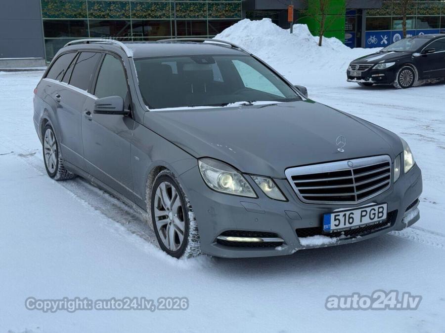 Pelēks Mercedes-Benz E-Class 2011 Tallina, ar dzinēja tilpumu 2.20 L un nobraukumu 0 tūkst. km par 3200 €, foto 1 vietnē AUTOMOTO.COM.LV