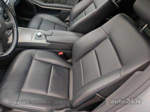 Grey Mercedes-Benz E-Class 2011 in Tartu, with an engine capacity of 3.00 L and mileage of 274 thousand km for 11200 €, photo 13 on AUTOMOTO.COM.LV