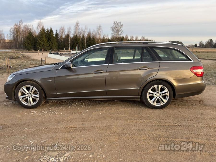 Pelēks Mercedes-Benz E-Class 2011 Tallina, ar dzinēja tilpumu 2.10 L un nobraukumu 292 tūkst. km par 9800 €, foto 4 vietnē AUTOMOTO.COM.LV