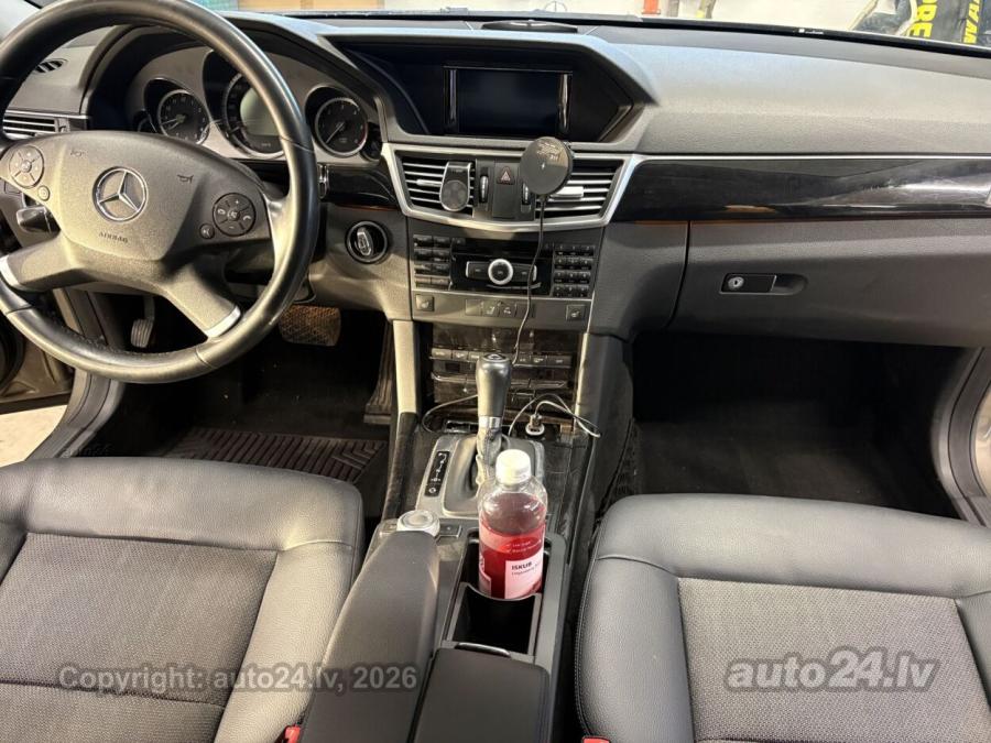 Pelēks Mercedes-Benz E-Class 2011 Tallina, ar dzinēja tilpumu 2.10 L un nobraukumu 292 tūkst. km par 9800 €, foto 20 vietnē AUTOMOTO.COM.LV