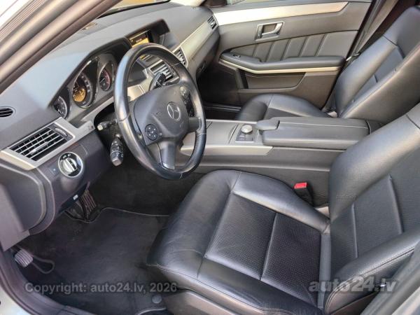 Pelēks Mercedes-Benz E-Class 2011 Tartu, ar dzinēja tilpumu 0.00 L un nobraukumu 275 tūkst. km par 10890 €, foto 10 vietnē AUTOMOTO.COM.LV