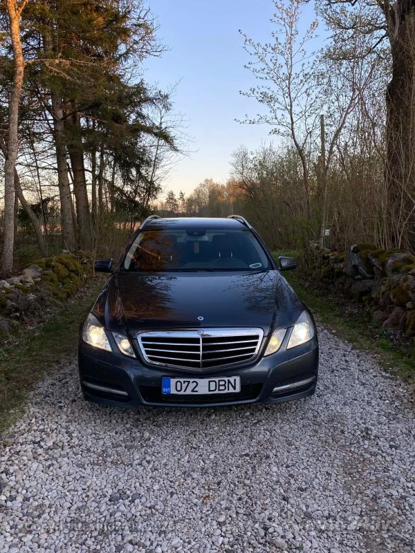 Pelēks Mercedes-Benz E-Class 2011 Hāpsalu, ar dzinēja tilpumu 3.00 L un nobraukumu 325 tūkst. km par 9000 €, foto 1 vietnē AUTOMOTO.COM.LV