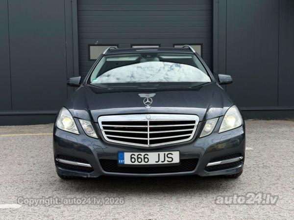 Pelēks Mercedes-Benz E-Class 2011 Jehvi, ar dzinēja tilpumu 3.00 L un nobraukumu 295 tūkst. km par 7500 €, foto 2 vietnē AUTOMOTO.COM.LV