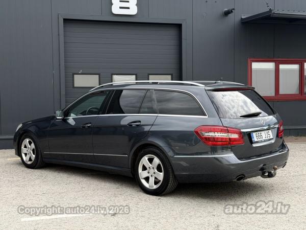 Pelēks Mercedes-Benz E-Class 2011 Jehvi, ar dzinēja tilpumu 3.00 L un nobraukumu 295 tūkst. km par 7500 €, foto 3 vietnē AUTOMOTO.COM.LV