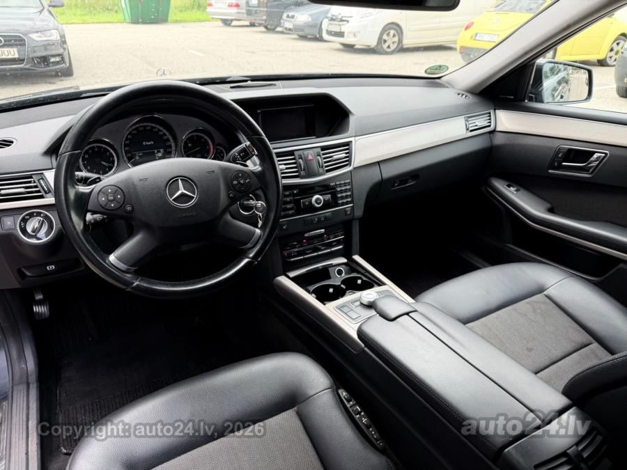 Grey Mercedes-Benz E-Class 2011 in Johvi, with an engine capacity of 3.00 L and mileage of 295 thousand km for 7500 €, photo 5 on AUTOMOTO.COM.LV
