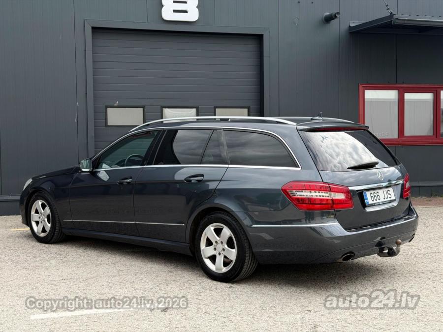 Grey Mercedes-Benz E-Class 2011 in Johvi, with an engine capacity of 3.00 L and mileage of 295 thousand km for 7500 €, photo 15 on AUTOMOTO.COM.LV