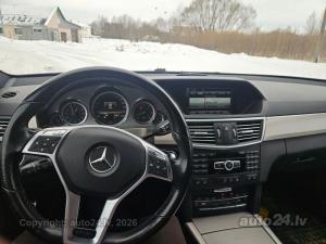 Grey Mercedes-Benz E-Class 2012 in Voru, with an engine capacity of 3.00 L and mileage of 270 thousand km for 13000 €, photo 5 on AUTOMOTO.COM.LV