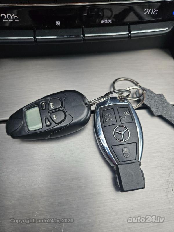 Pelēks Mercedes-Benz E-Class 2012 Veru, ar dzinēja tilpumu 3.00 L un nobraukumu 270 tūkst. km par 13000 €, foto 11 vietnē AUTOMOTO.COM.LV