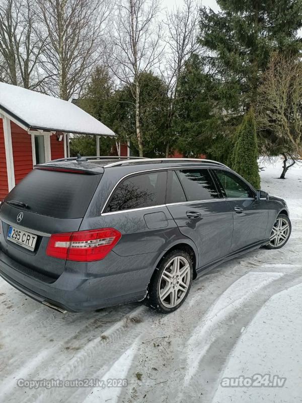 Pelēks Mercedes-Benz E-Class 2012 Tallina, ar dzinēja tilpumu 3.00 L un nobraukumu 391 tūkst. km par 7900 €, foto 5 vietnē AUTOMOTO.COM.LV