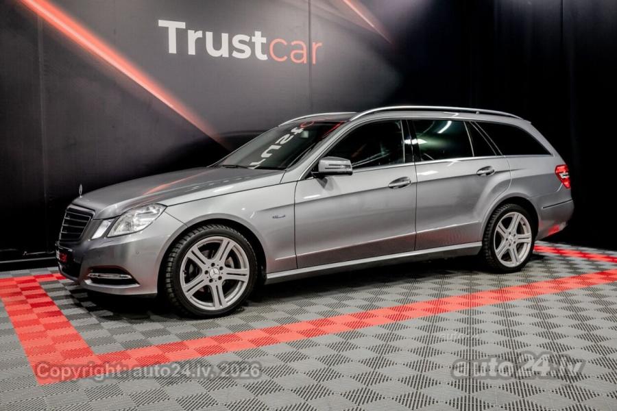 Pelēks Mercedes-Benz E-Class 2012 Pērnava, ar dzinēja tilpumu 2.10 L un nobraukumu 303 tūkst. km par 6999 €, foto 5 vietnē AUTOMOTO.COM.LV