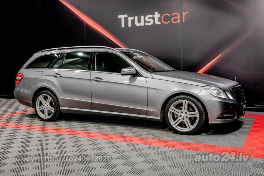 Pelēks Mercedes-Benz E-Class 2012 Pērnava, ar dzinēja tilpumu 2.10 L un nobraukumu 303 tūkst. km par 6999 €, foto 9 vietnē AUTOMOTO.COM.LV