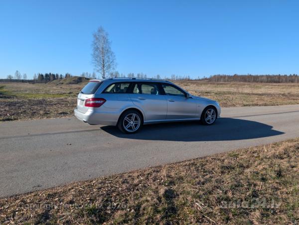 Pelēks Mercedes-Benz E-Class 2012 Tallina, ar dzinēja tilpumu 3.00 L un nobraukumu 186 tūkst. km par 12800 €, foto 3 vietnē AUTOMOTO.COM.LV