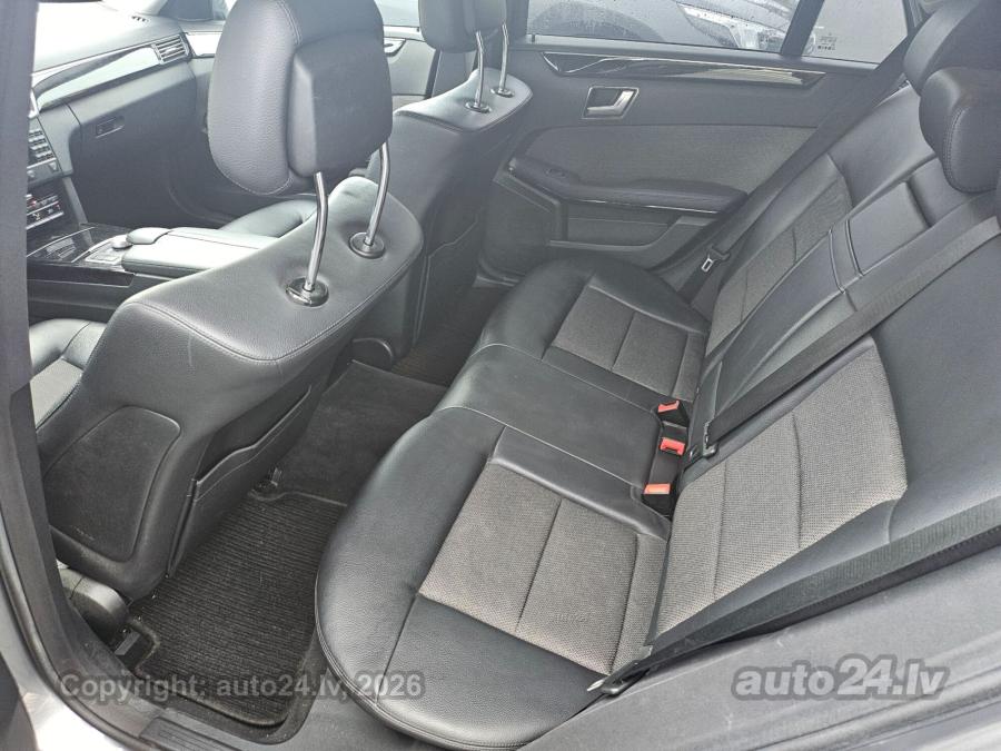 Pelēks Mercedes-Benz E-Class 2012 Tallina, ar dzinēja tilpumu 2.10 L un nobraukumu 316 tūkst. km par 7700 €, foto 8 vietnē AUTOMOTO.COM.LV