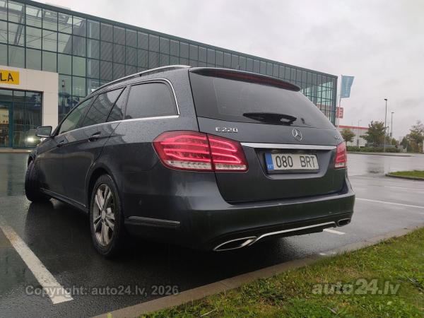 Pelēks Mercedes-Benz E-Class 2013 Tallina, ar dzinēja tilpumu 2.10 L un nobraukumu 351 tūkst. km par 7499 €, foto 6 vietnē AUTOMOTO.COM.LV