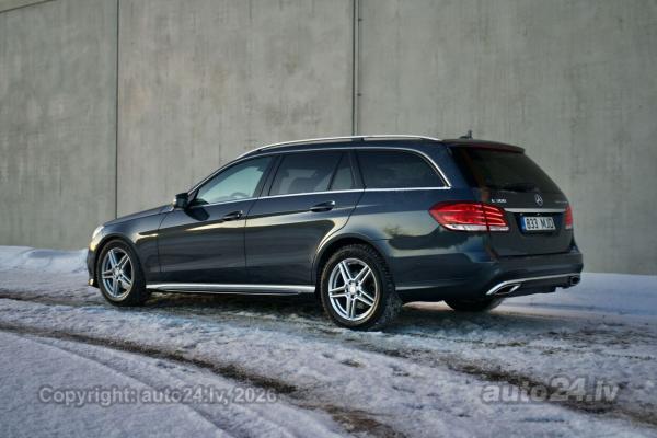 Grey Mercedes-Benz E-Class 2014 in Tallinn, with an engine capacity of 2.10 L and mileage of 353 thousand km for 10999 €, photo 3 on AUTOMOTO.COM.LV